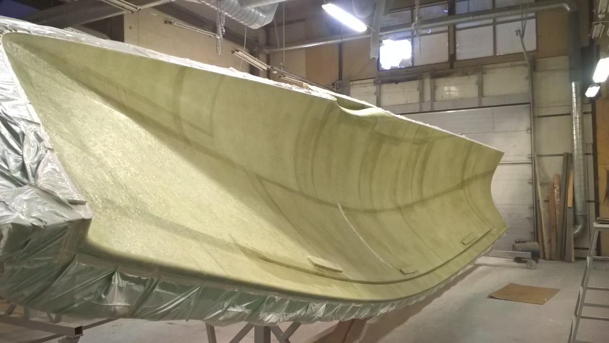 Vacuum infusion method - Saare Yachts